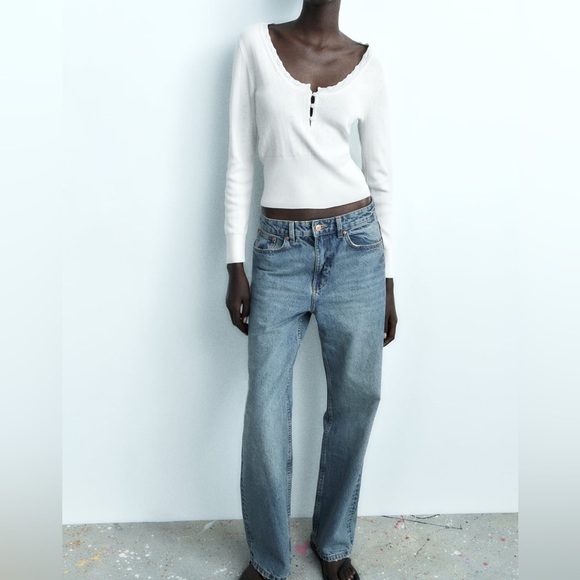 Zara | Tops | Zara Bloggers Fav Top | Poshmark
